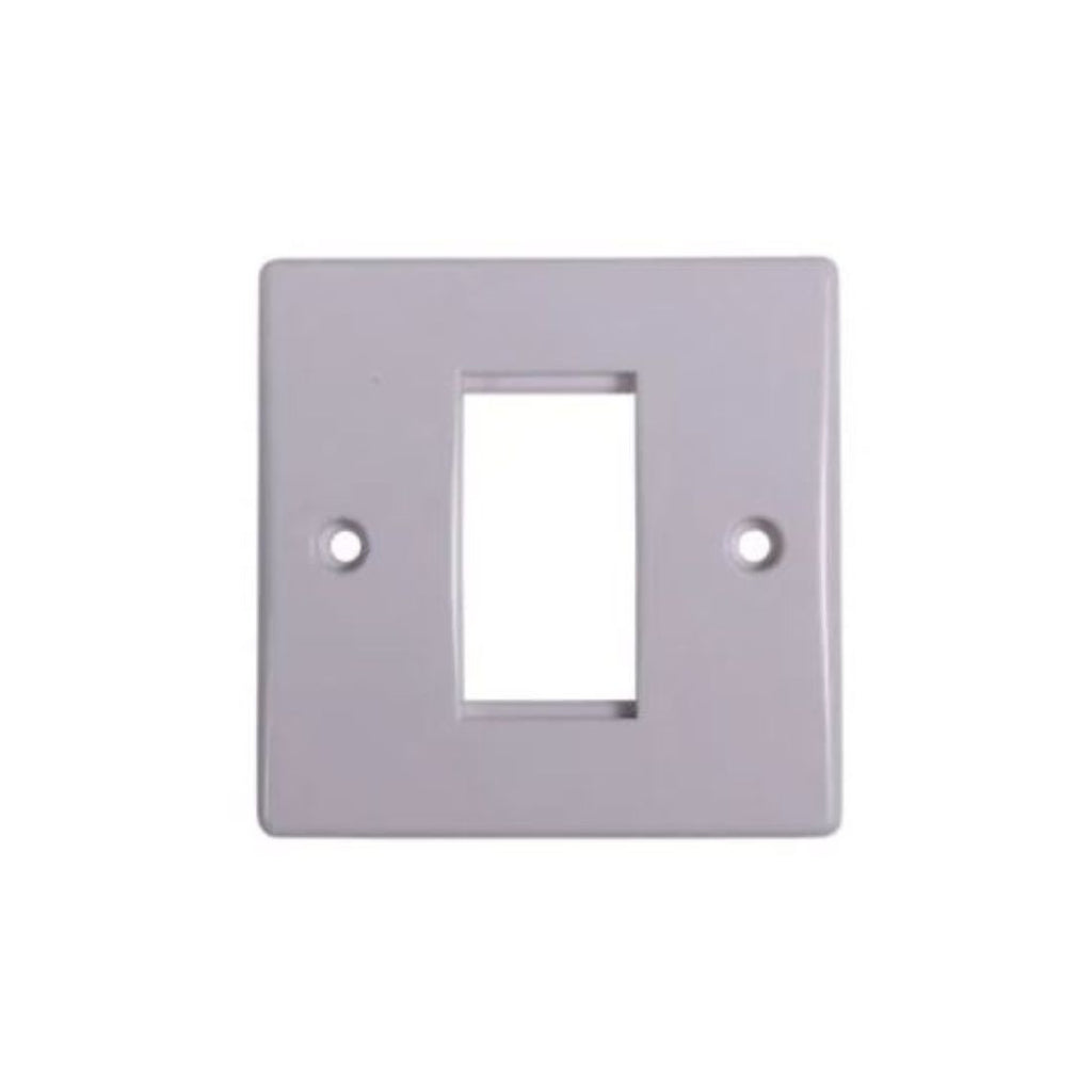 Schneider Electric Euro Modular Plate 1 Module in Dubai, UAE